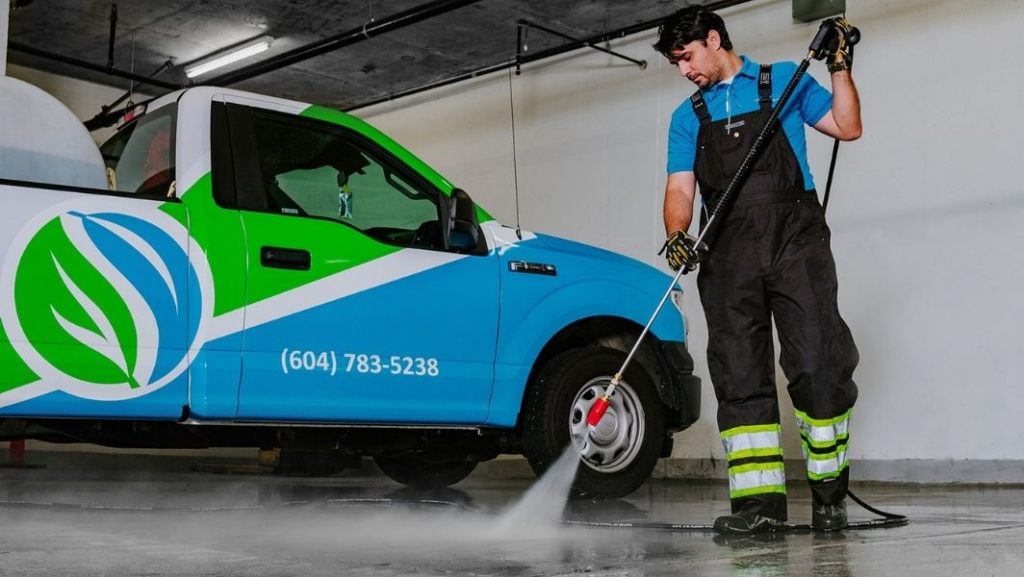 Power Washer Service - Vancouver Commercial Power Washing & Scrubbing